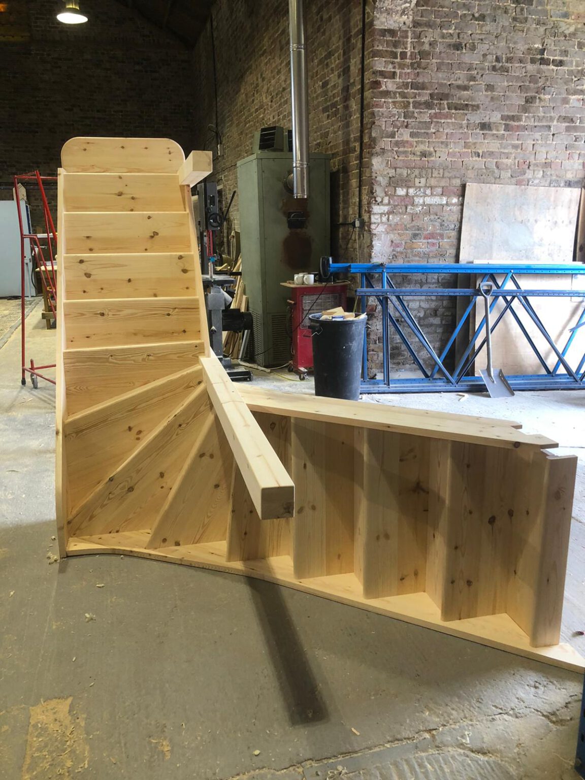 4 winder staircase - North London - DAB Stairs